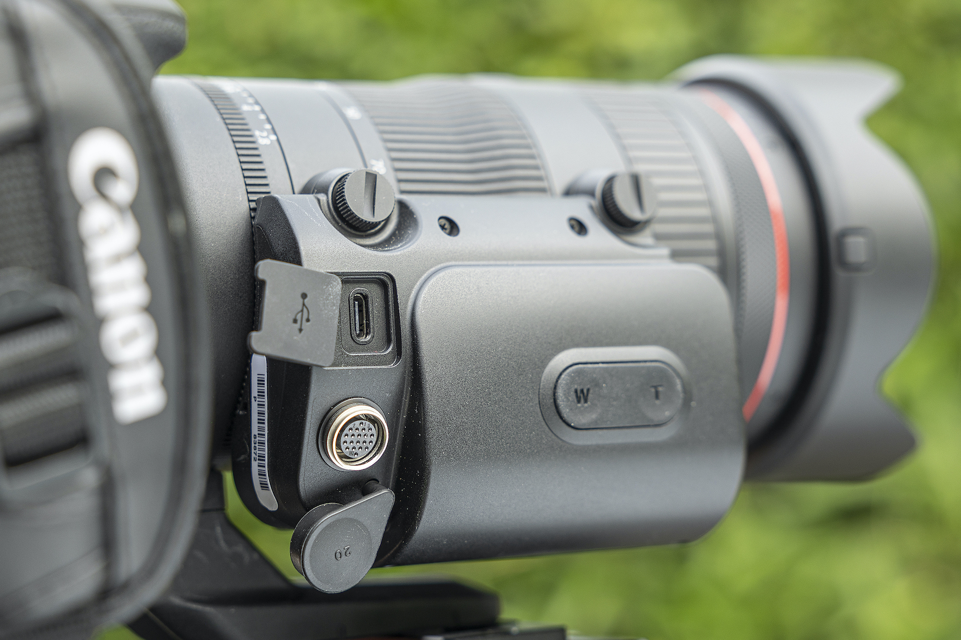 Canon Power Zoom-adapter PZ-E2 - Motorzoom voor video - Focus Review